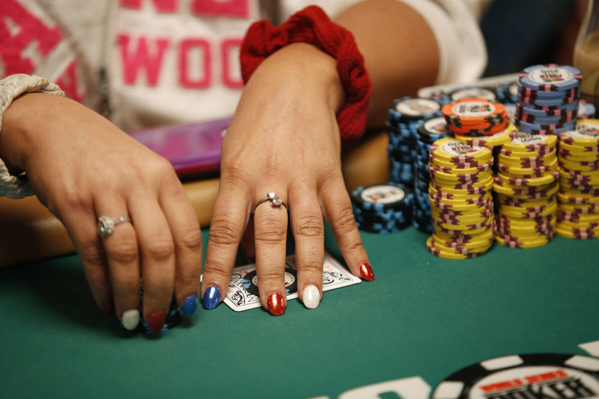 Anybody up for a game of cards? | News, Sports, Jobs - Standard-Examiner